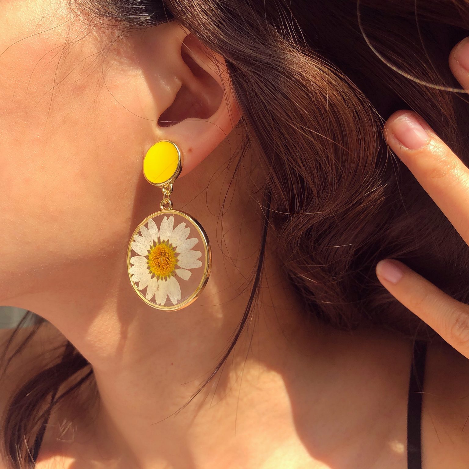 Daisy Pressed Flower Earring – Kamakula