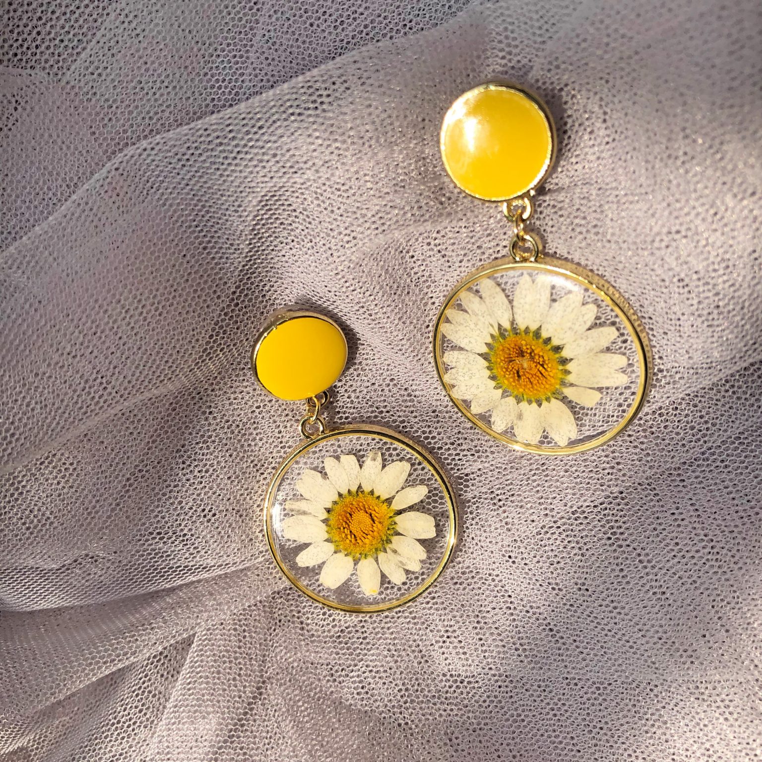 Daisy Pressed Flower Earring – Kamakula